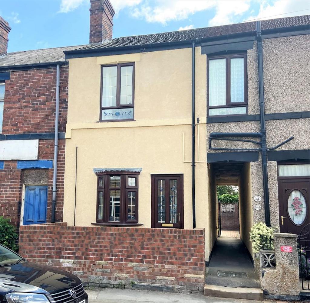 Sheffield Lane, Catcliffe, Rotherham... 2 bed terraced house - £80,000