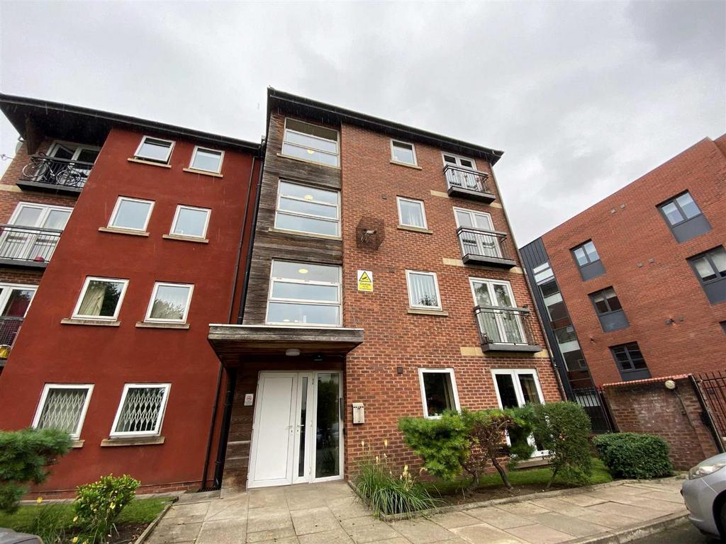 Quince House, 2 Milton Place Broad... 2 bed flat - £125,000