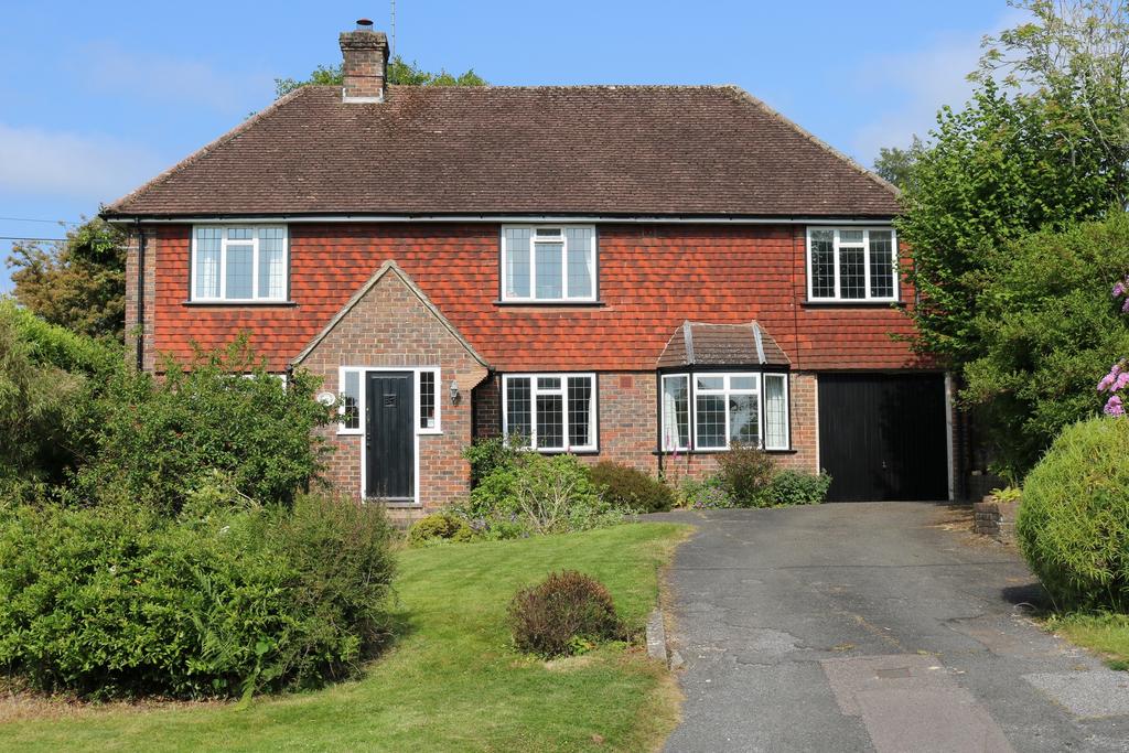 Wickham Way, Haywards Heath, RH16 4 bed house - £850,000
