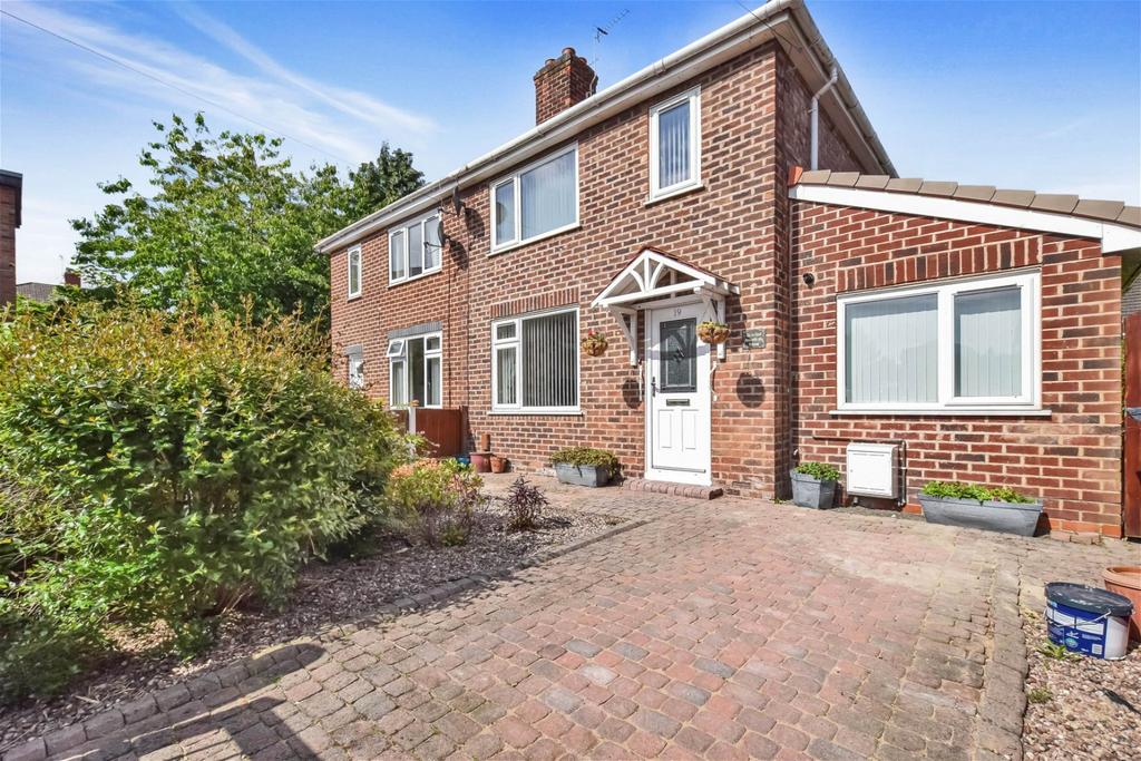 Vahler Terrace, Runcorn 2 bed semi-detached house - £170,000