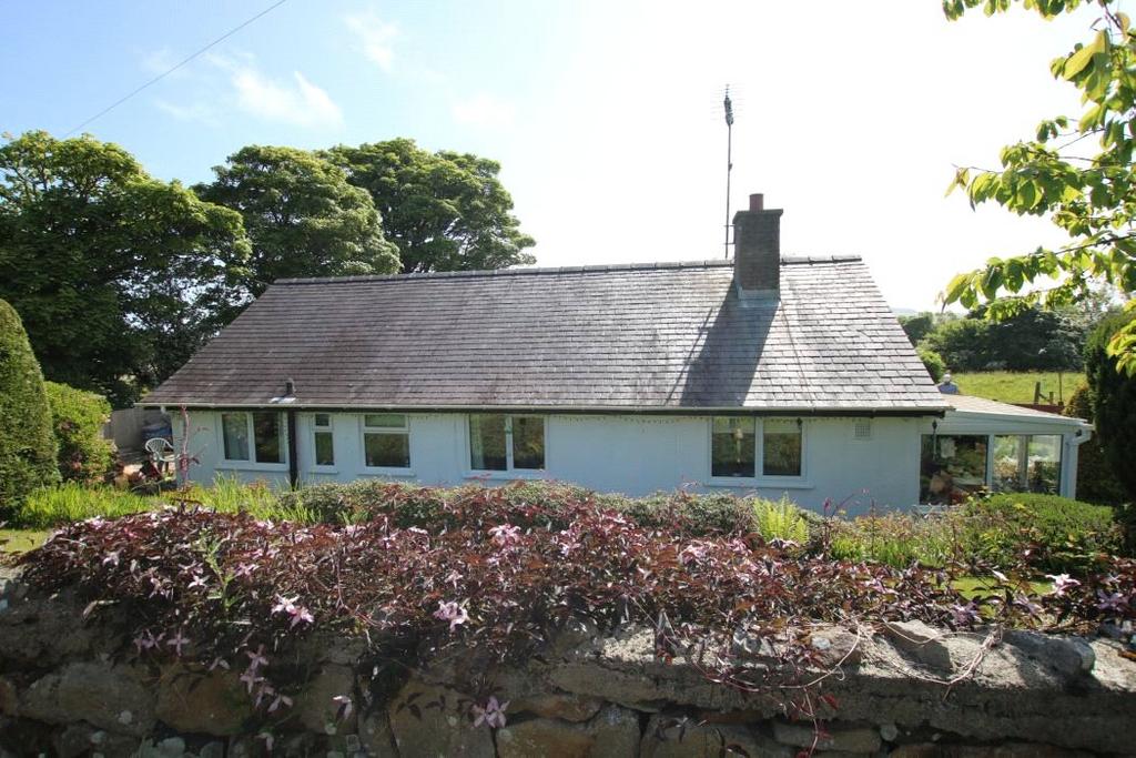 Afallon, Llandyfrydog, Anglesey, LL71 3 bed bungalow for sale - £310,000