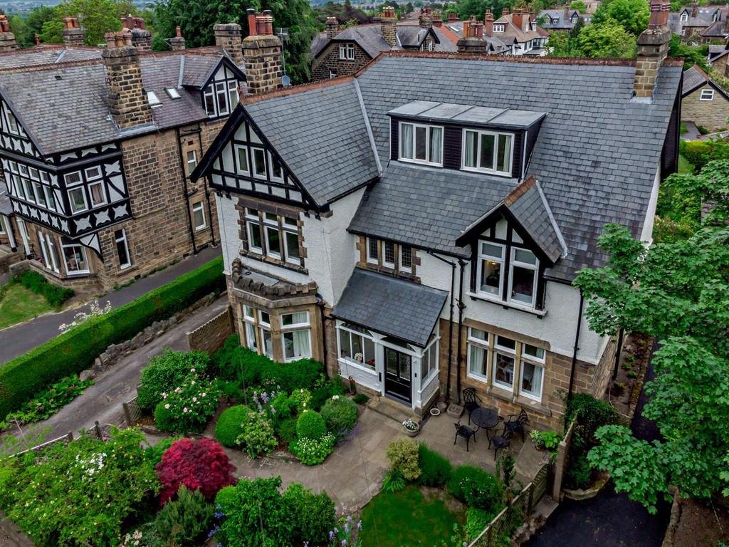 Carlton Dene, Brunswick Drive... 3 bed apartment - £695,000