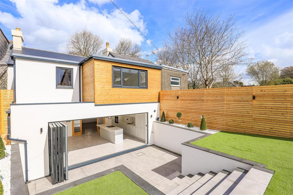 Cardiff Road, Cowbridge, Vale of... 4 bed terraced house - £575,000