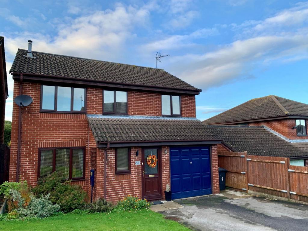 Worcester Way, Stefen Hill, Daventry... 4 bed detached house - £320,000