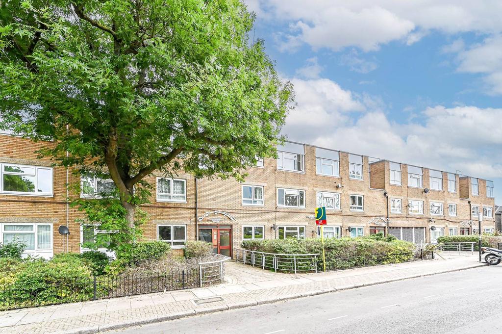 Cornford Grove, Balham, London, SW12 1 bed flat - £2,000 pcm (£462 pw)