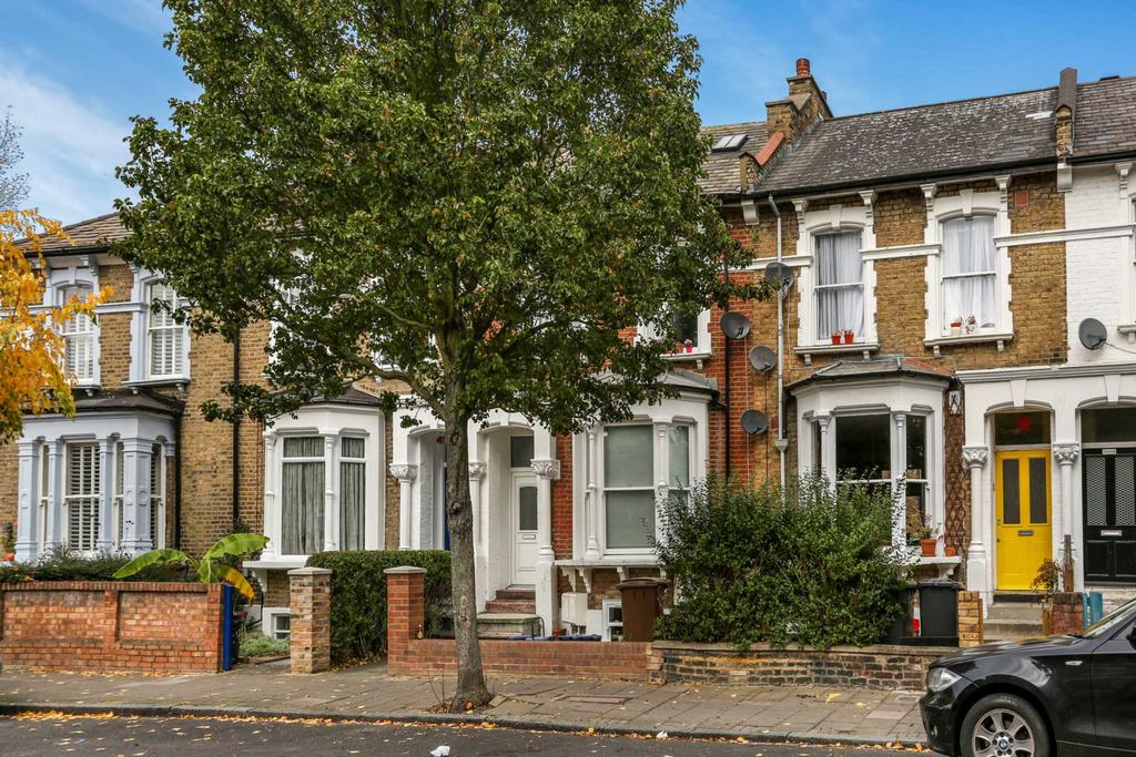 Brooke Road, Stoke Newington 1 bed apartment - £1,600 pcm (£369 pw)