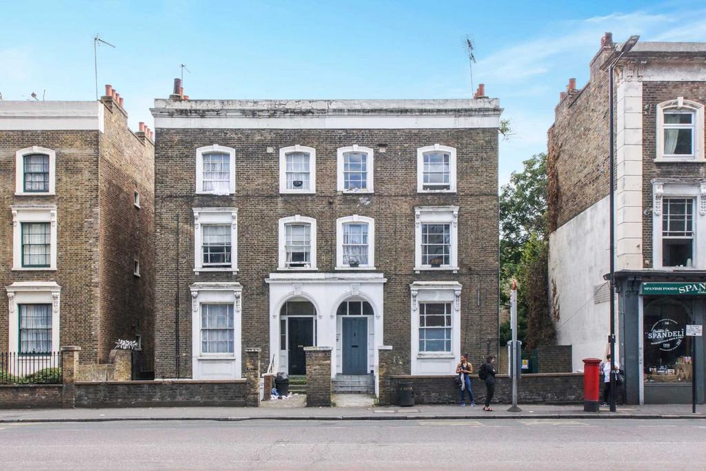 Dalston Lane, Hackney, E8 2 bed apartment - £2,150 pcm (£496 pw)