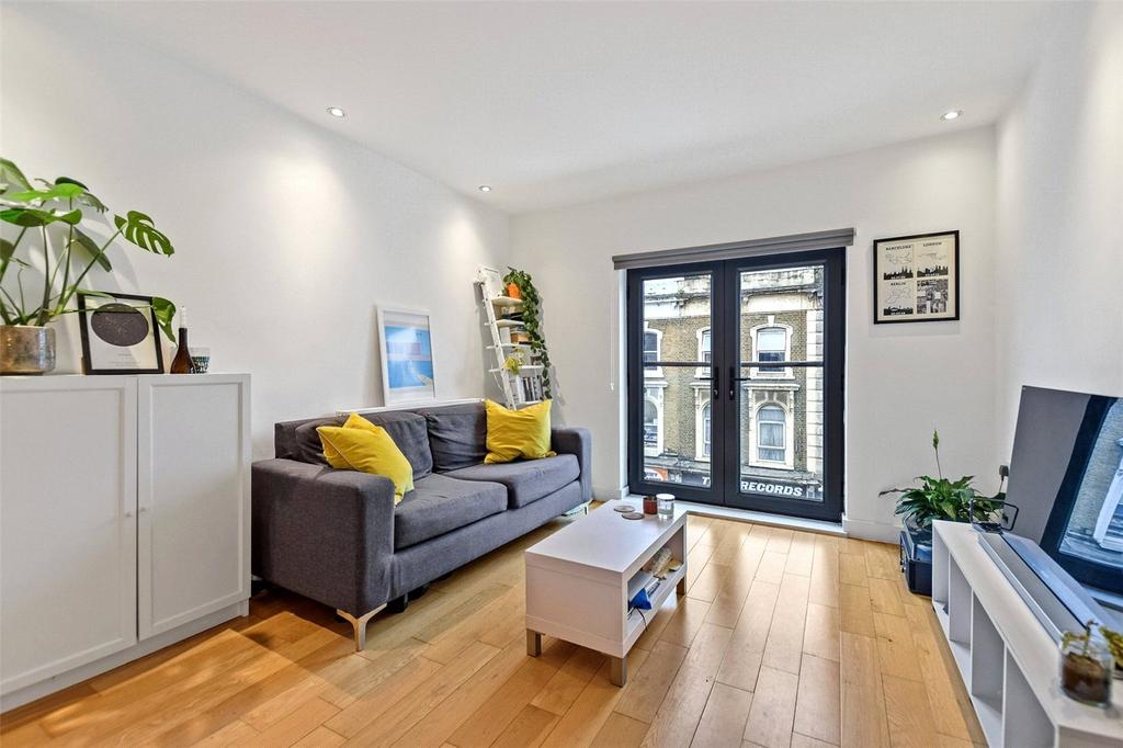 Graham Road, London, E8 1 bed apartment - £395,000