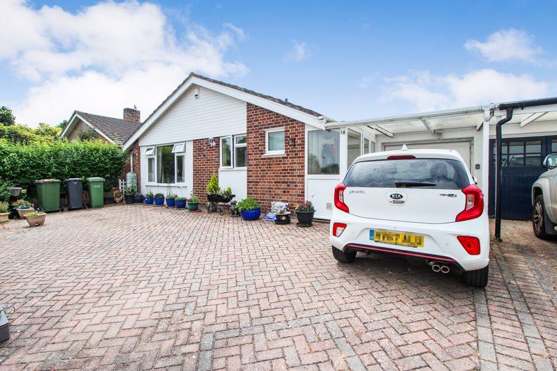 Nordik Gardens, Hedge End, SO30 0LQ 3 bed bungalow for sale - £430,000