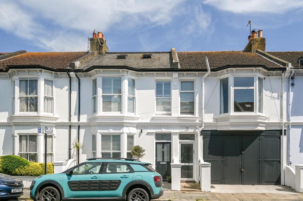 Brooker Street, Hove 1 bed apartment - £260,000
