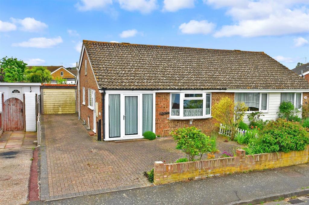 Laurel Avenue, St. Marys Bay, Romney... 2 bed semi-detached bungalow ...