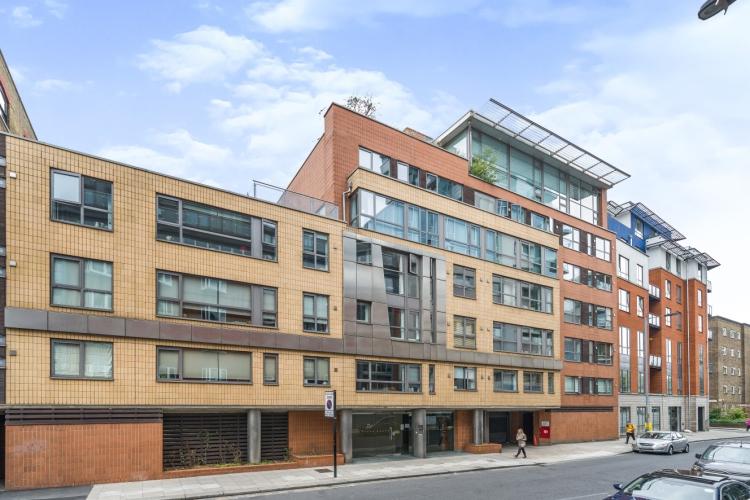 Long Lane Borough SE1 2 bed flat - £2,250 pcm (£519 pw)