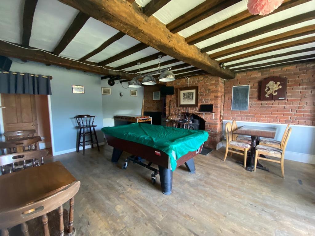 Powis Arms Hotel, Cei'r Trallwng, Y Trallwng, SY21 9JS Pub for sale - £ ...