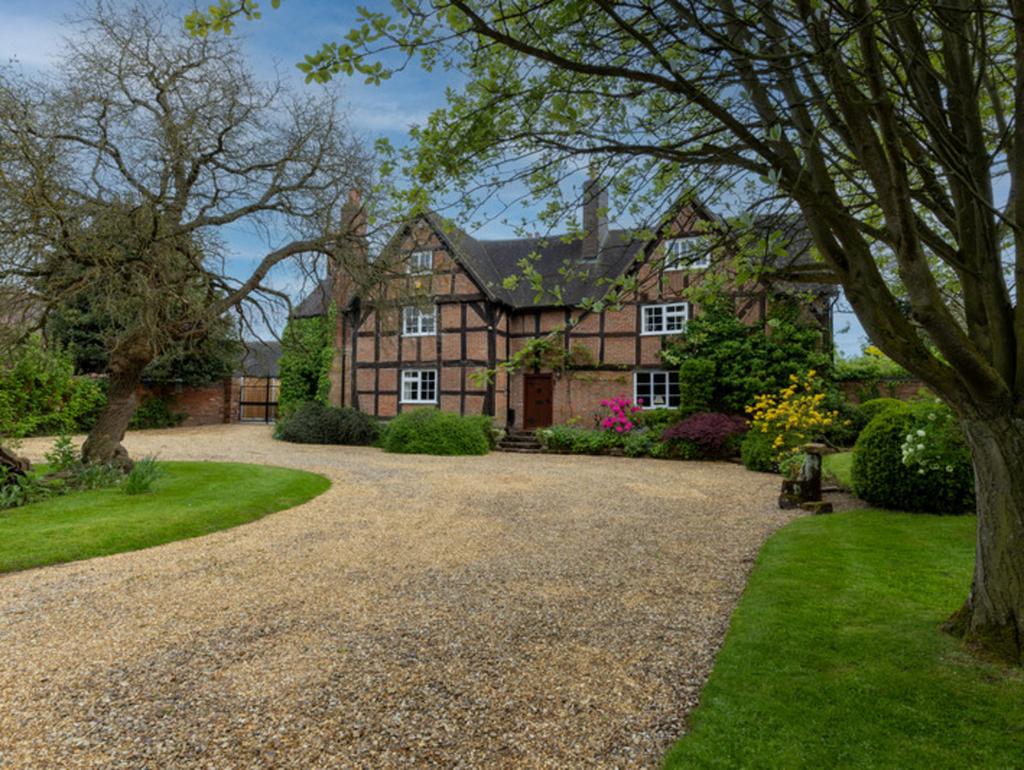 Back Lane - Shustoke - Coleshill... 5 bed detached house for sale - £ ...
