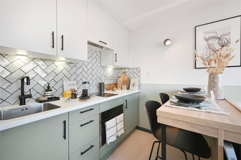 UNCLE Stockwell, 60 Courland Grove, SW8 Studio - £1,330 pcm (£307 pw)