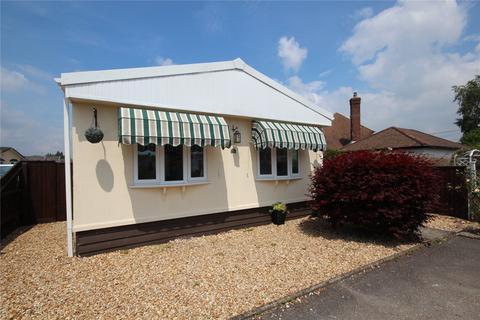 Mobile / Park Homes For Sale In Ringwood | OnTheMarket