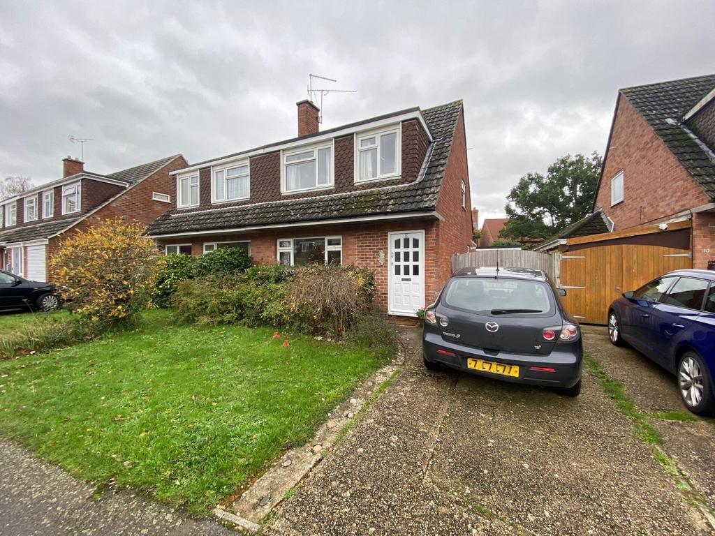 Montfort Road, Romsey SO51 3 bed semi-detached house - £425,000