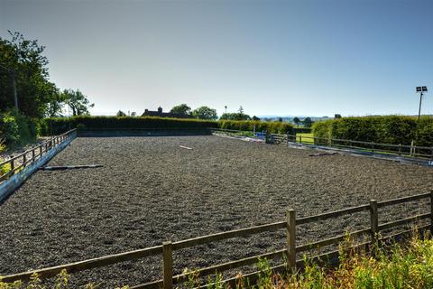 Equestrian Properties For Sale In North | OnTheMarket