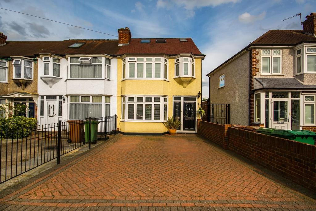 Cheam 4 bed detached house - £550,000