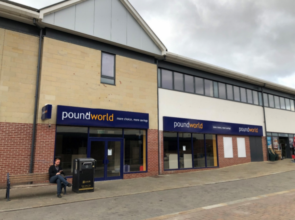 Commercial Street, Rothwell LS26 Retail property (high street)