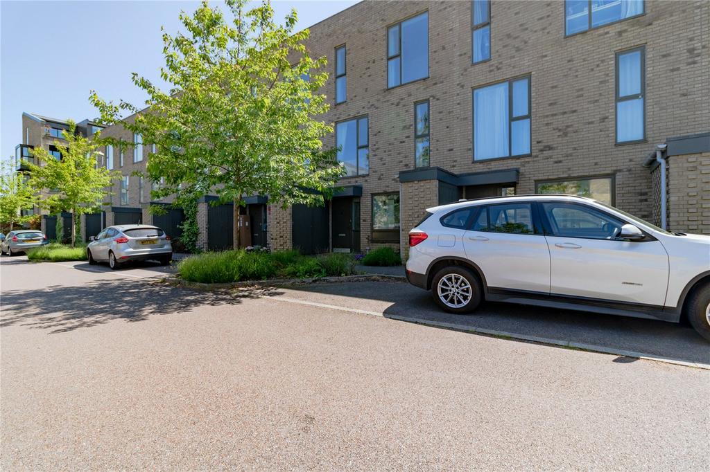 Clay Farm Drive, Trumpington, Cambridge, Cambridgeshire 3 bed townhouse ...