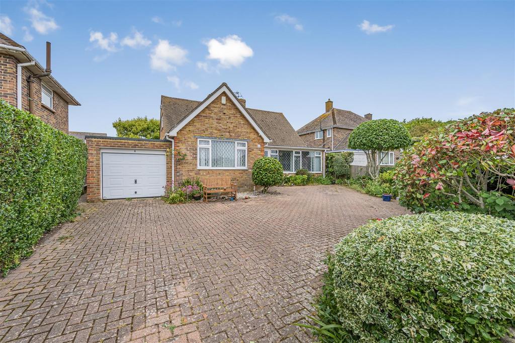 Kings Ride, Seaford 3 bed detached house - £550,000