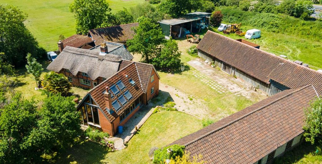 Romsey Road Cadnam Southampton So40 5 Bed Character Property For