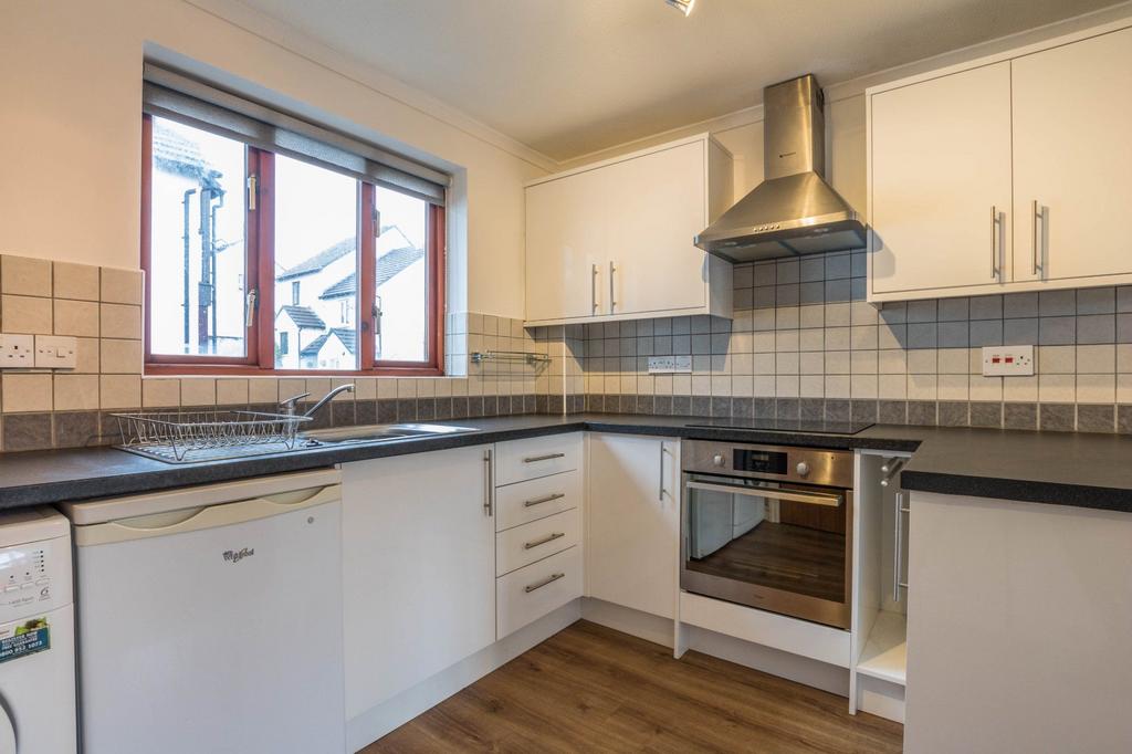 Cherry Tree Crescent, Kendal, LA9 1 bed flat - £125,000