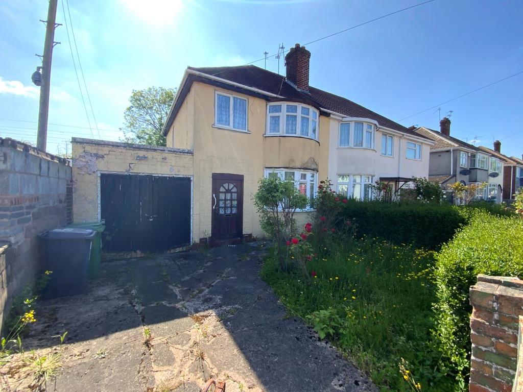 5 Welbeck Avenue, Wolverhampton, WV10... 3 bed semi-detached house - £ ...