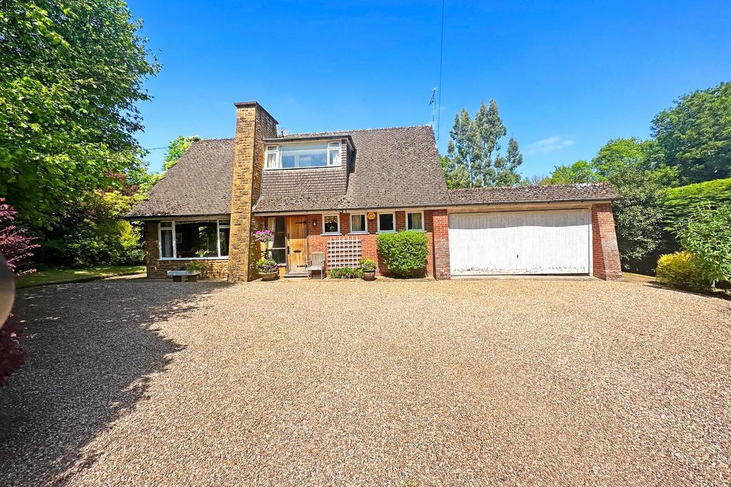 Shaws Lane, Hatton, CV35 3 bed detached house - £850,000