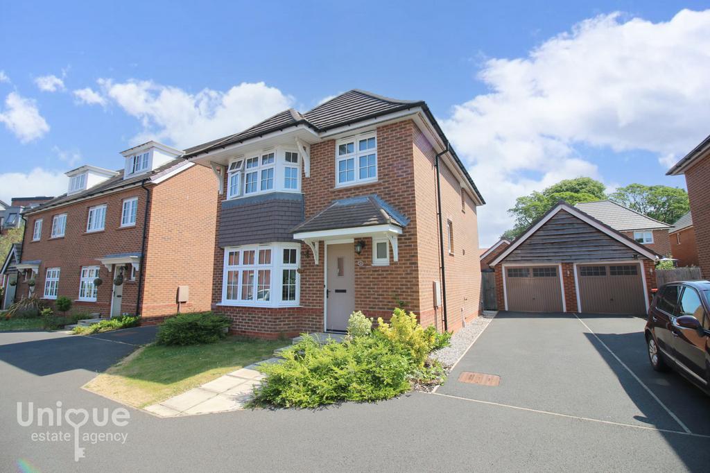 Fairlie Terrace, Poulton-le-Fylde... 4 bed detached house - £325,000