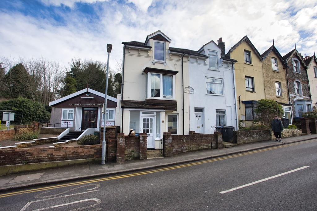 Tower Hamlets Road Dover Ct17 5 Bed Terraced House £325 000