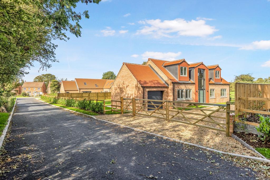 Poplar Garth (Plot 2), Warren... 3 bed detached bungalow - £675,000