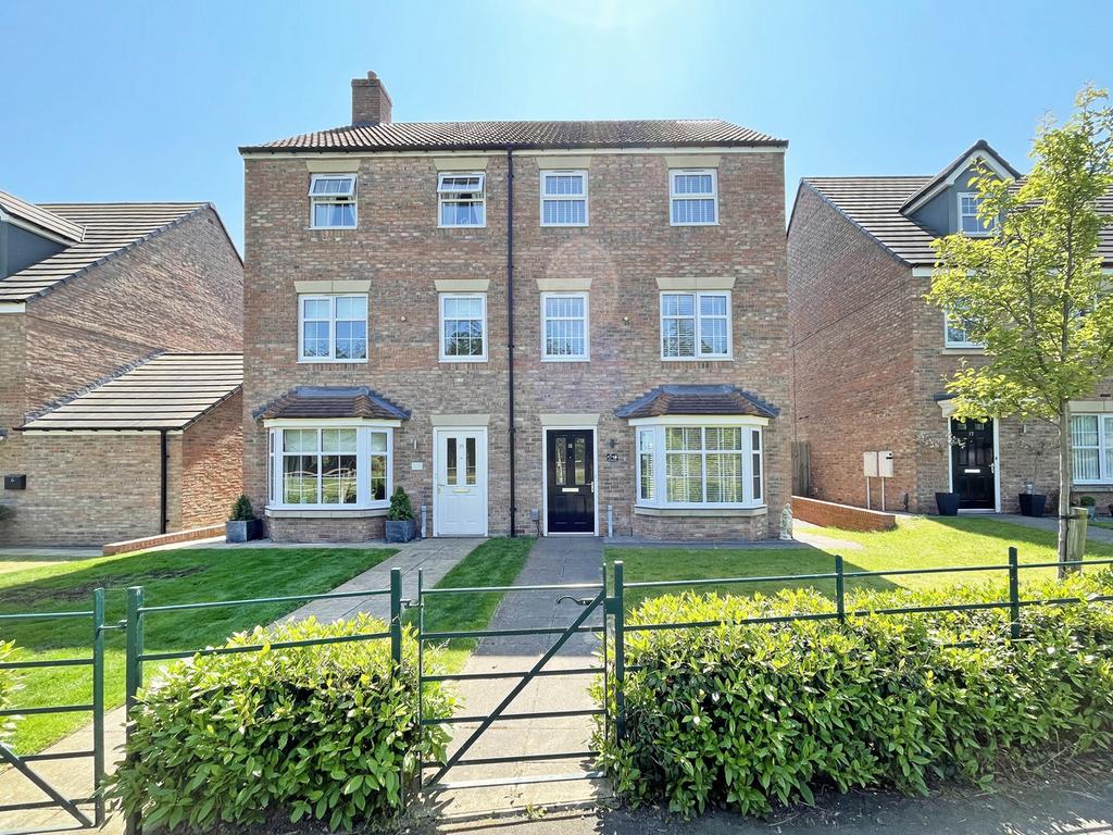 The Meadows, Billingham, TS22 3 bed semi-detached house - £269,000