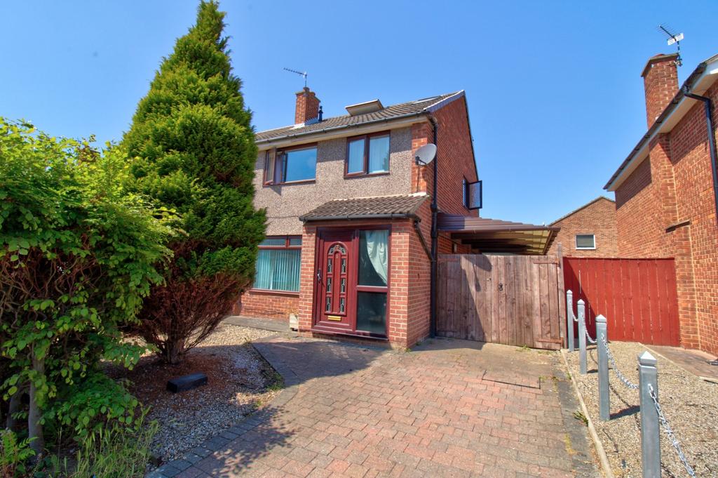 Hartforth Avenue, Middlesbrough... 4 bed semi-detached house - £170,000