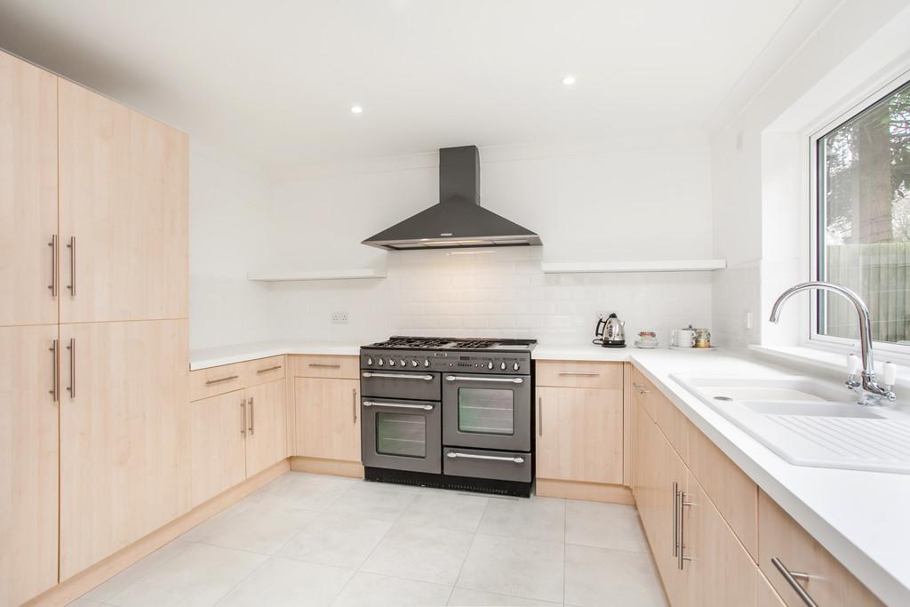Teg Down Meads, Winchester, SO22 4 bed detached house for sale - £950,000