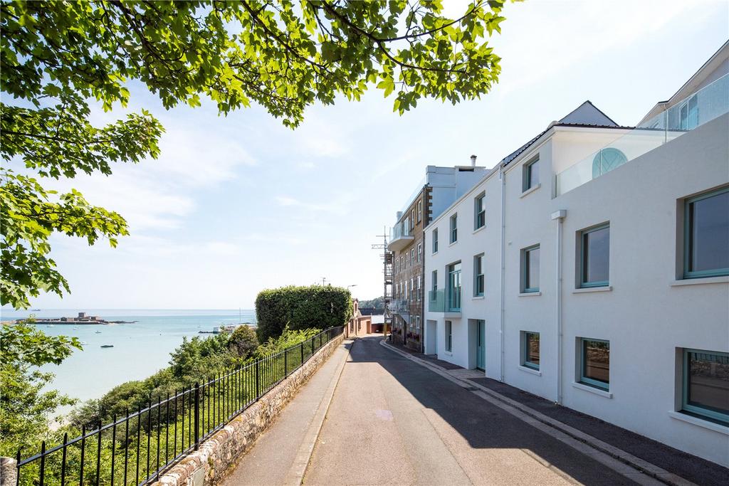 Le Mont de La Rocque, St Brelade, Jersey, JE3 4 bed detached house for ...