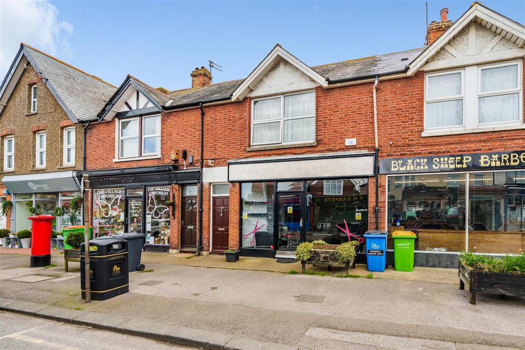 Reculver Road, Herne Bay Retail property (high street) - £625 pcm (£144 pw)