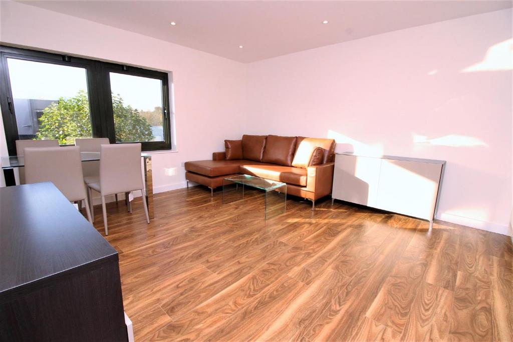 Clifton Court, Hemel Hempstead HP3 1 bed apartment - £1,150 pcm (£265 pw)