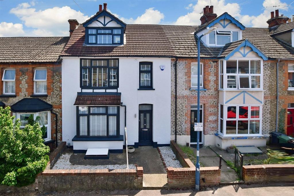 Florence Road, Barming, Maidstone, Kent 3 bed terraced house - £385,000