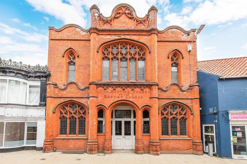 Cromer 3 bed character property - £495,000