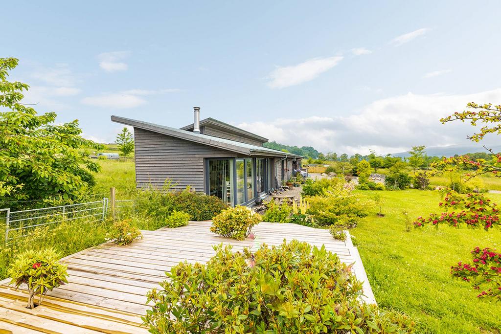 Purple Lodge, Gorthleck, Inverness... 4 bed bungalow - £460,000