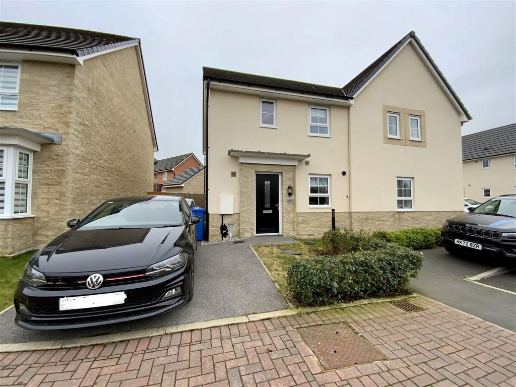 Sgt Mark Stansfield Way, Hyde, SK14 3 bed semi-detached house for sale ...