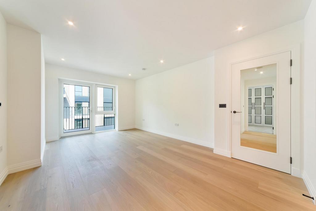 Westwood Building, Chelsea Creek, London, SW6 2 bed apartment - £3,813 ...