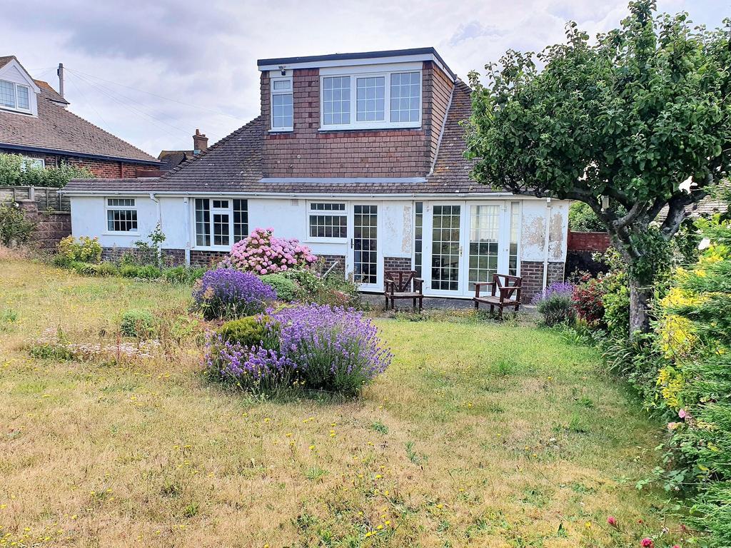 Westmeston Avenue, Brighton, East... 4 bed detached house - £650,000