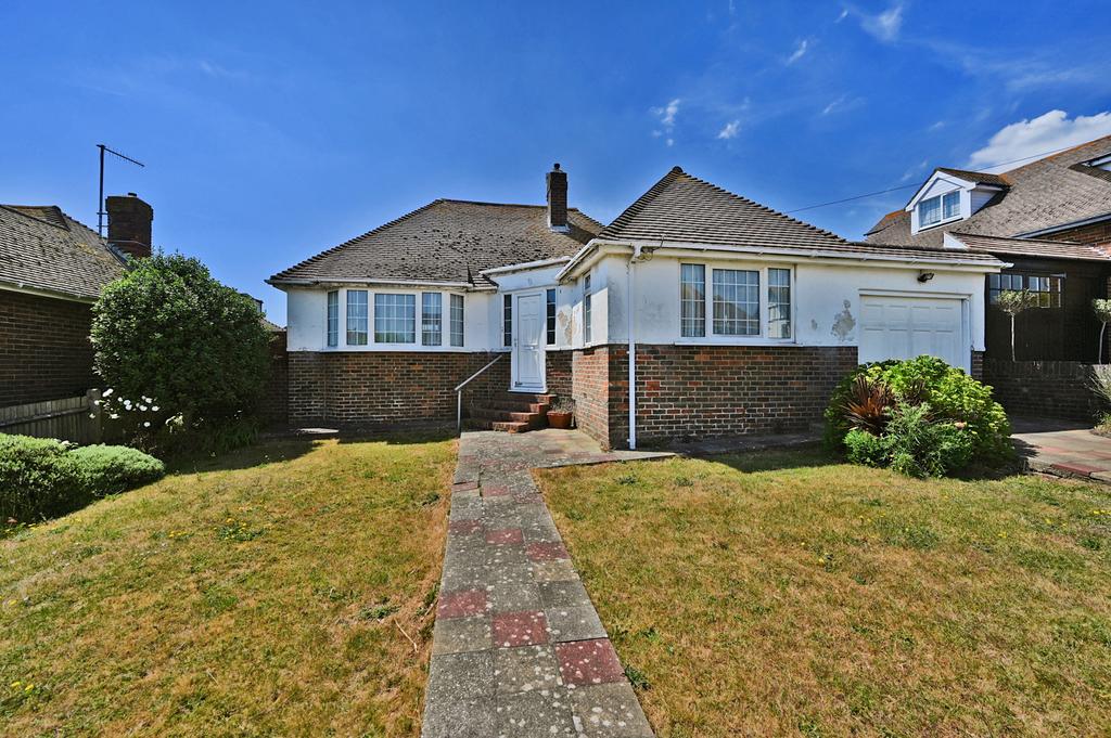 Westmeston Avenue, Brighton, East... 4 bed detached house - £650,000