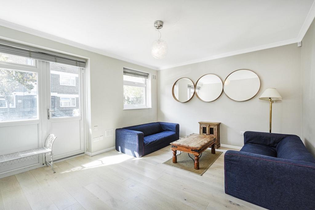 Parthenia Road London SW6 2 bed apartment - £2,500 pcm (£577 pw)