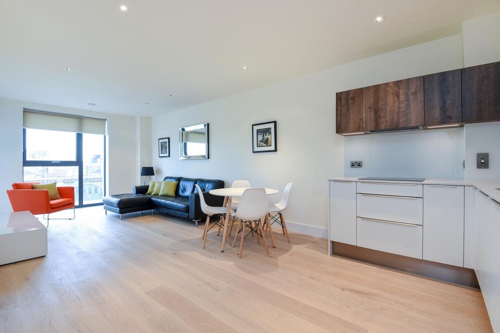 Lockington Road Battersea SW8 2 bed flat - £3,000 pcm (£692 pw)