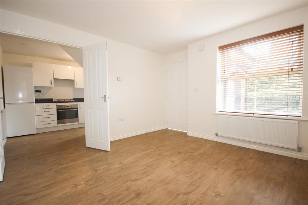 Haywood Road, Warwick CV34 5AJ 1 bed house - £850 pcm (£196 pw)