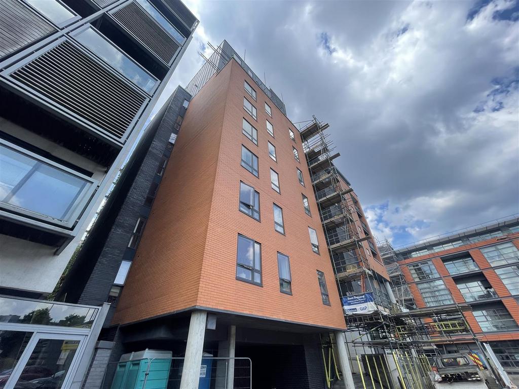 The Base, Arundel Street, Manchester 2 bed apartment - £195,000